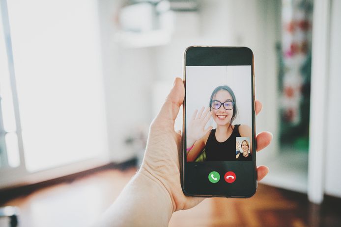 Opgelet bij het videobellen: sommige apps verbruiken tot tien keer meer data dan andere | Tech ...