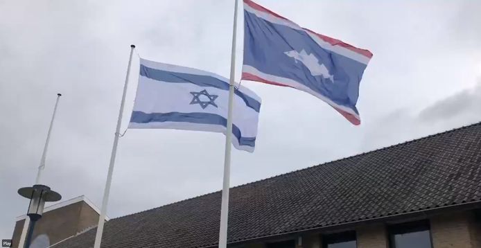Urk kiest op voorstel van PVV partij en hangt vlag van Israël bij ...