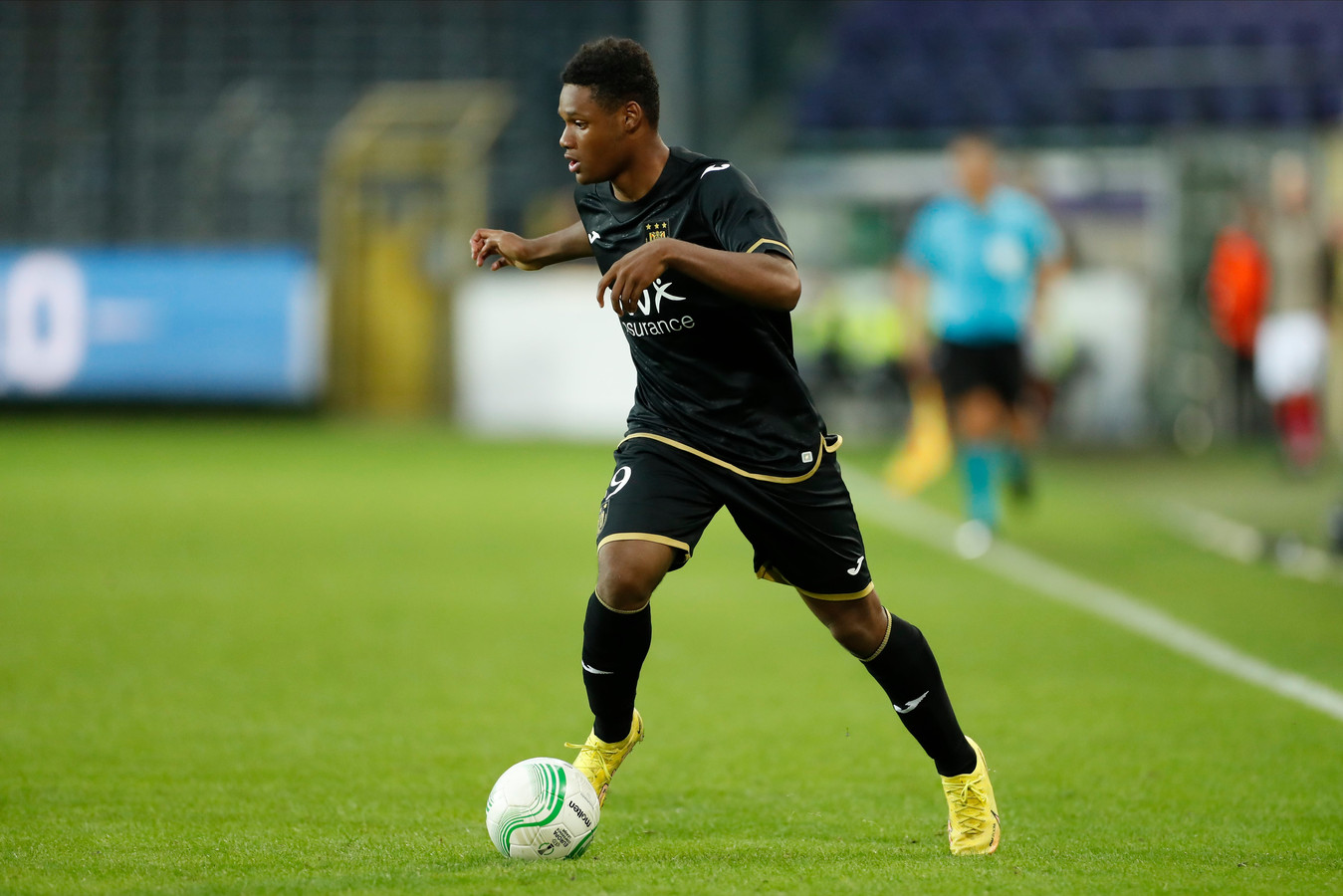 Julien Duranville trok vorige week ei zo na naar Dortmund | Foto | hln.be