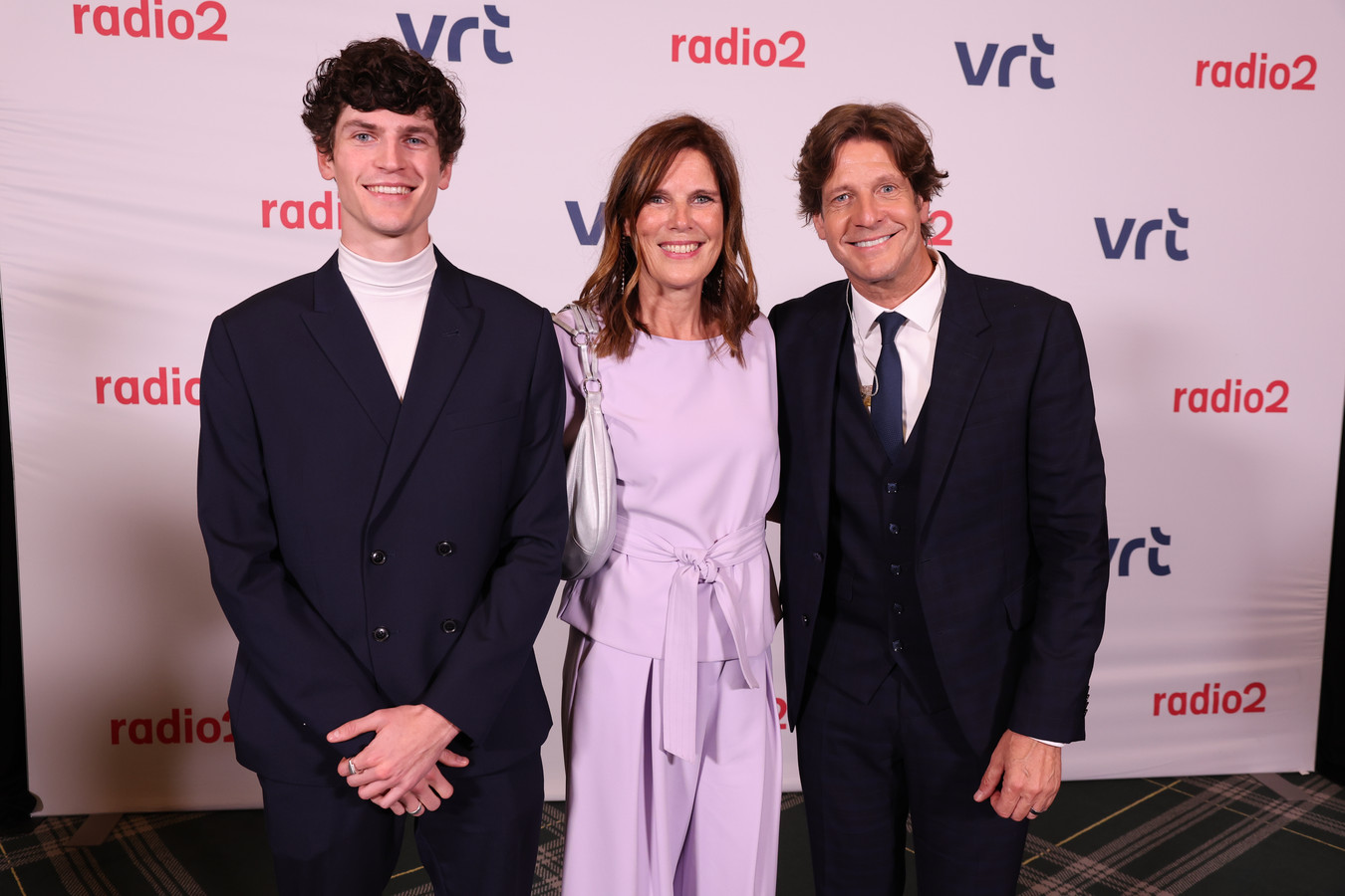 Peter Vanlaet opgenomen in Radio2 Eregalerij: zanger brengt emotioneel ...