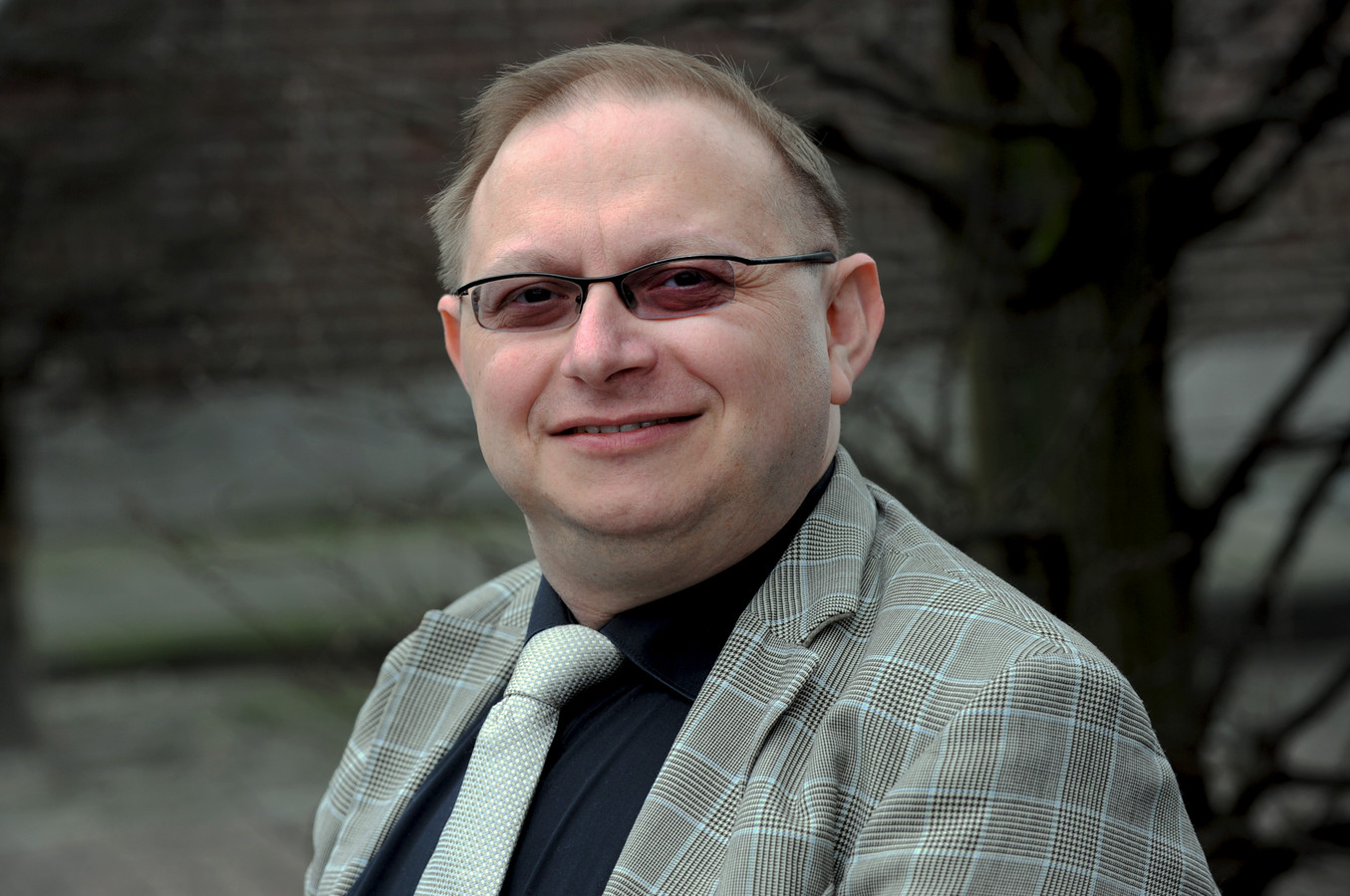 Adieu voor een wethouder en zijn sax: John van Hal is overleden | Foto ...