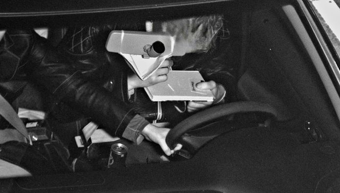 Nieuwe slimme camera ‘kijkt’ door voorruit: 95 procent kans dat appende ...