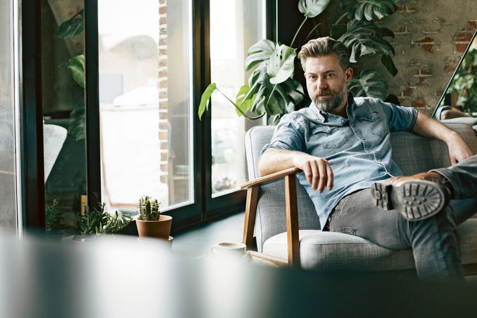 Acteur Geert Van Rampelberg op de set bij NINA: "Er is niets mooiers ...