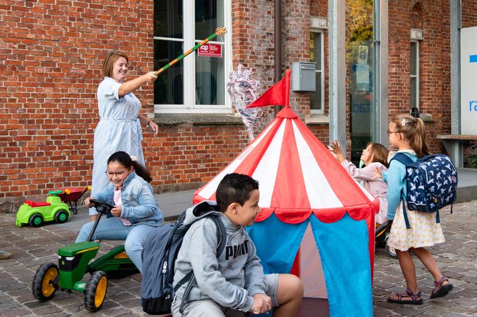 Kermis op het Sint-Jozefscollege: “Draaiorgel en attracties om de kinderen te verwelkomen ...