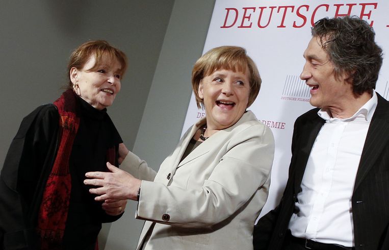 'Merkel in DDR betrokken bij propaganda jeugdbeweging' | Trouw