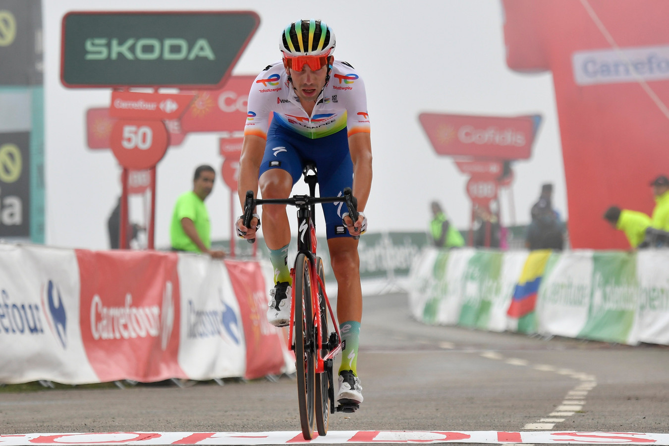 Steff Cras, Vuelta-revelatie met krassen op de ziel en het lichaam ...