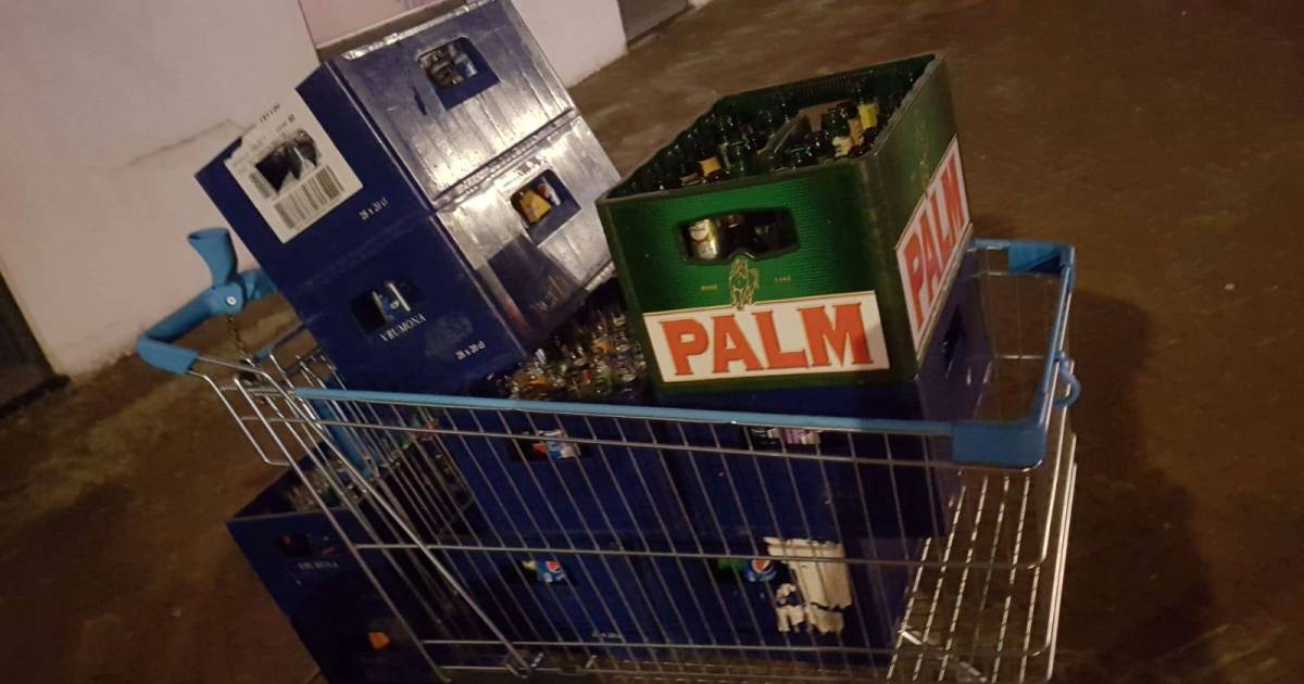 Man met winkelwagen vol bierkratten opgepakt in Enschede, politie zoekt ...