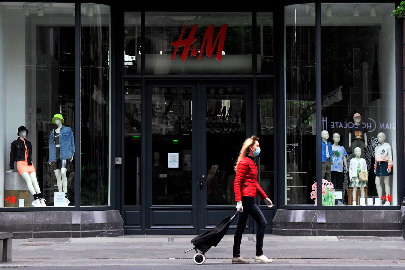 De volledige uitrol van plan B, of meteen naar 'lockdownachtige’ plan C ...