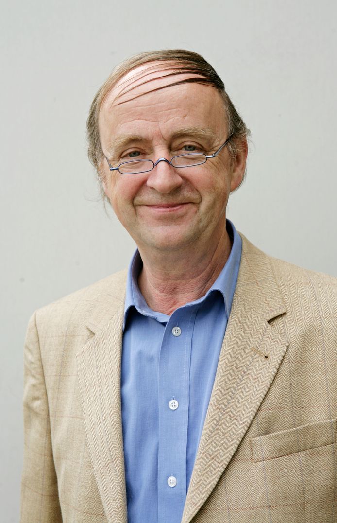 Kees Hulst vindt de liefde bij Esther Scheldwacht | Show | AD.nl