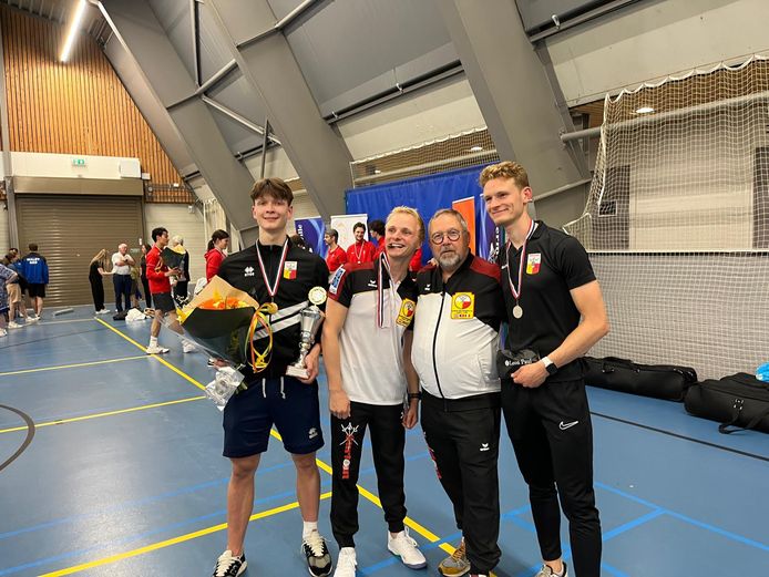 Dit stuurden jullie in: Schermclub verovert volledig podium • Heerlijke ...