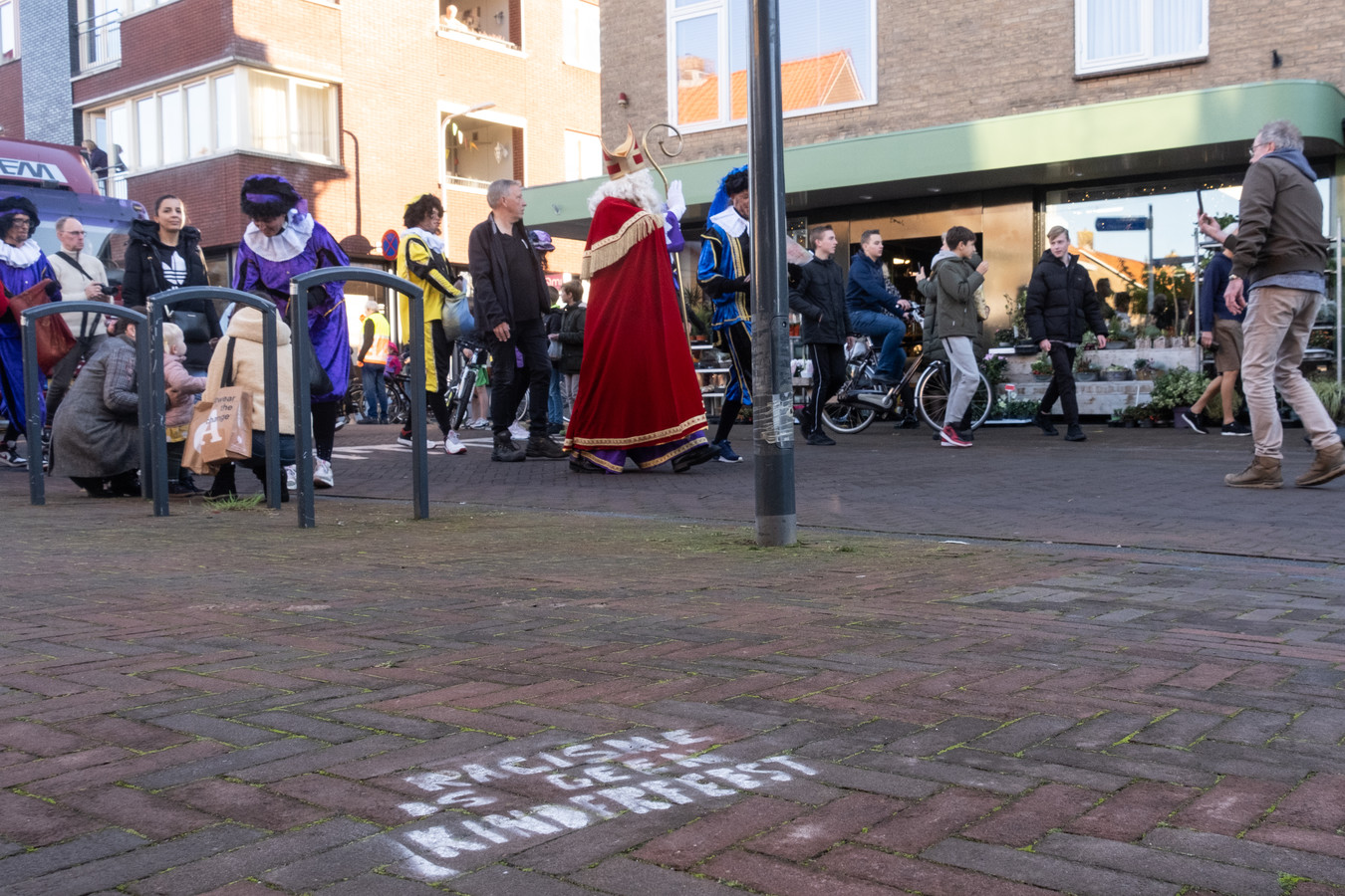 Zwarte Pietenprotest beperkt zich tot stil verzet; kinderen beleven ...