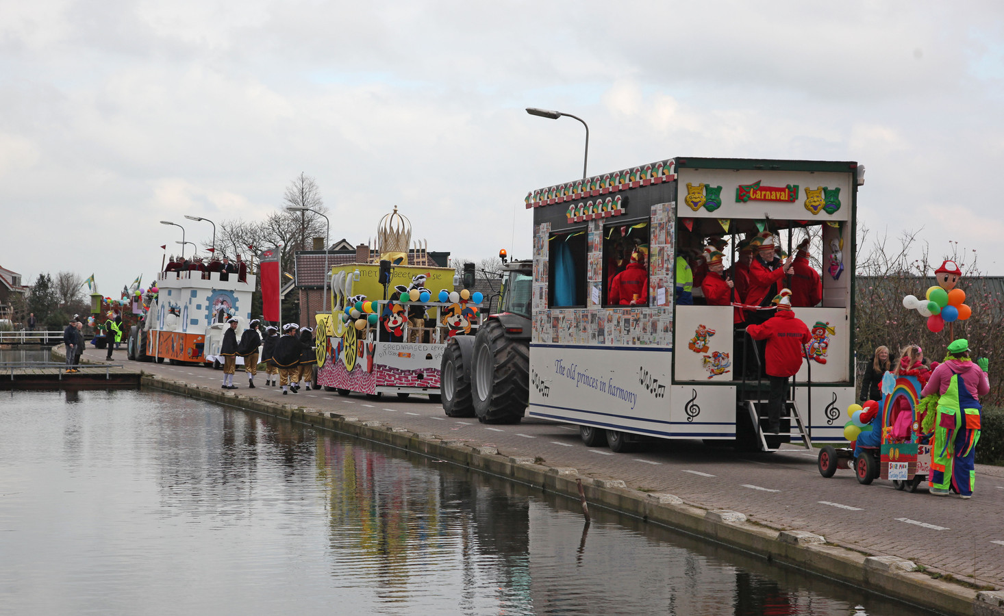 Alleen maar bier drinken? Carnaval in Stompwijk is veel meer: ‘Prins ...