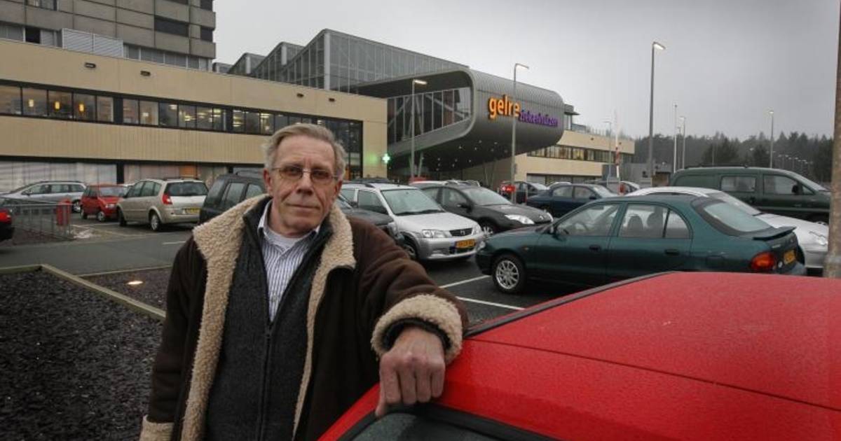 Ziekenbezoek kost John de Rooij 'vermogen' | Apeldoorn | destentor.nl