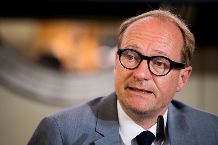 ‘Kan afwezige premier eindelijk eens ingrijpen in deze rotzooi?’: Ben ...