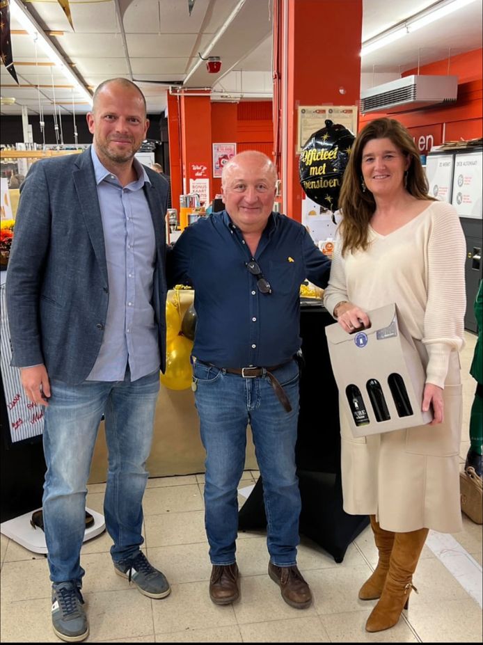 Na 30 jaar gaat gerant Carrefour Nulens met pensioen | Lubbeek | hln.be