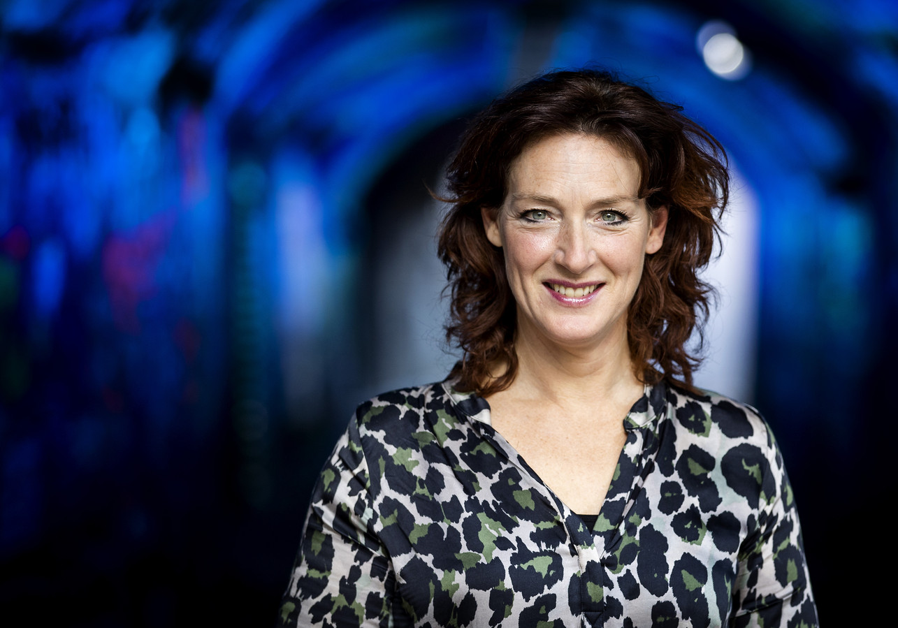 Roos Abelman neemt presentatie Spraakmakers over tijdens sabbatical ...