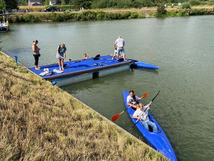 IN BEELD. Kajakken, muurklimmen of gezellig eentje drinken langs het ...