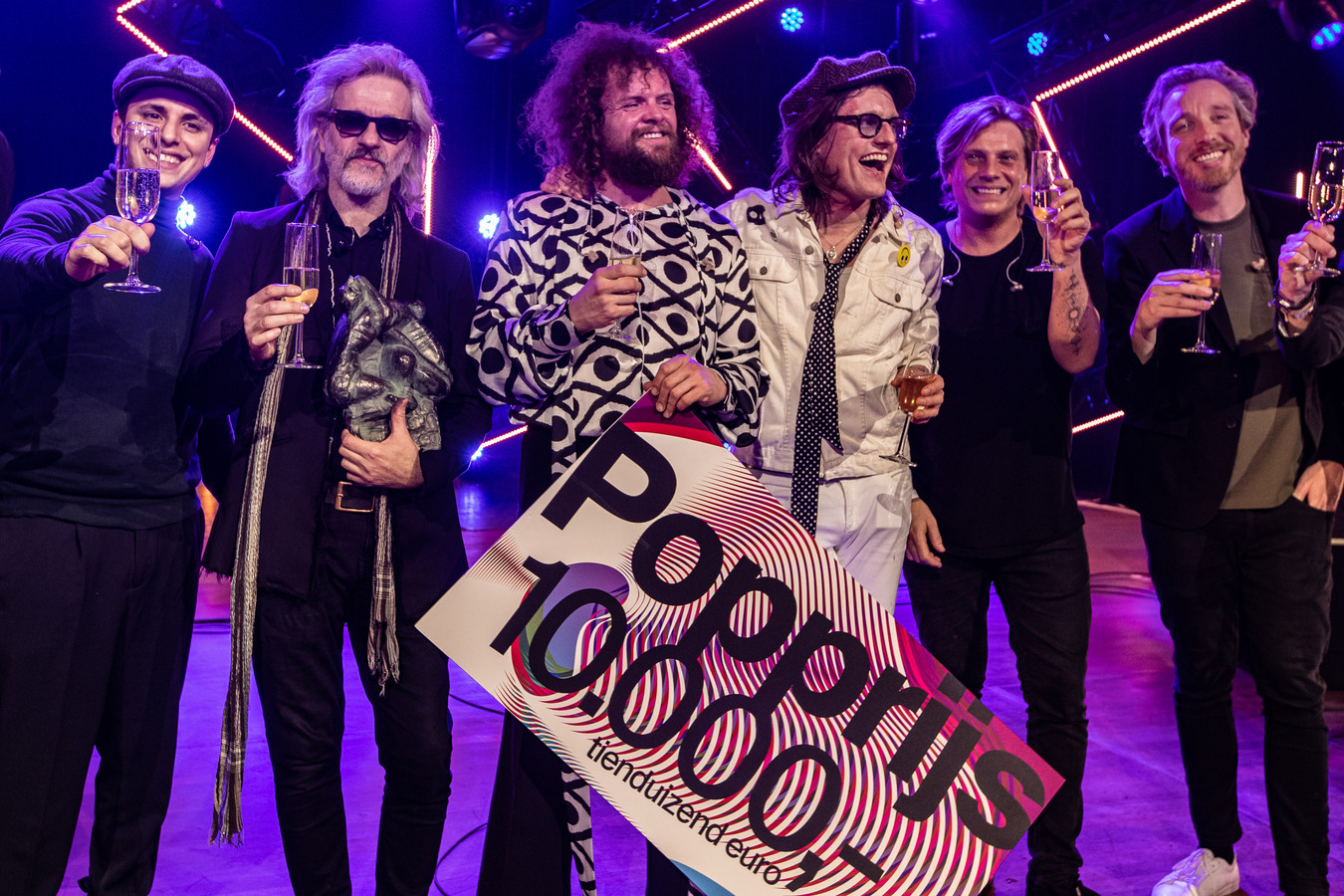 Son Mieux op internationale tournee, Goldband speelt Lowlands plat ...