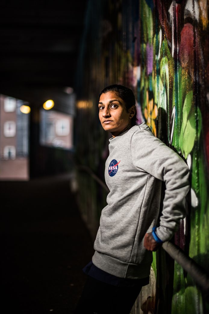 Sameena viel in handen van een loverboy, nu wil ze het taboe dat rust ...