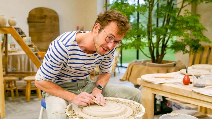 Leerkracht Lucas (30) dingt mee naar Schaal van Pascale: “Ik had twee ...