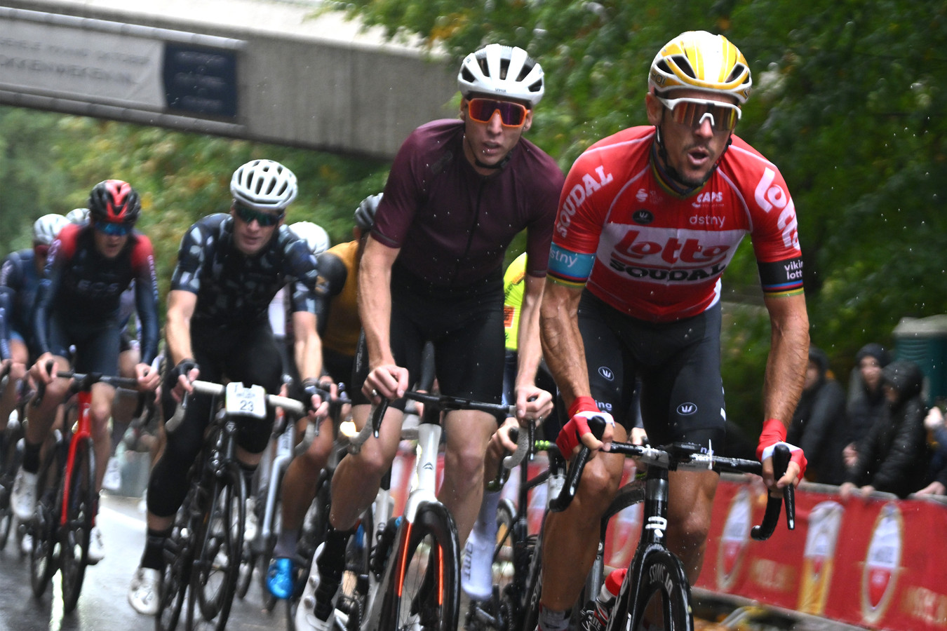 Philippe Gilbert neemt afscheid op ‘zijn’ Cauberg: ‘Ik heb altijd ...