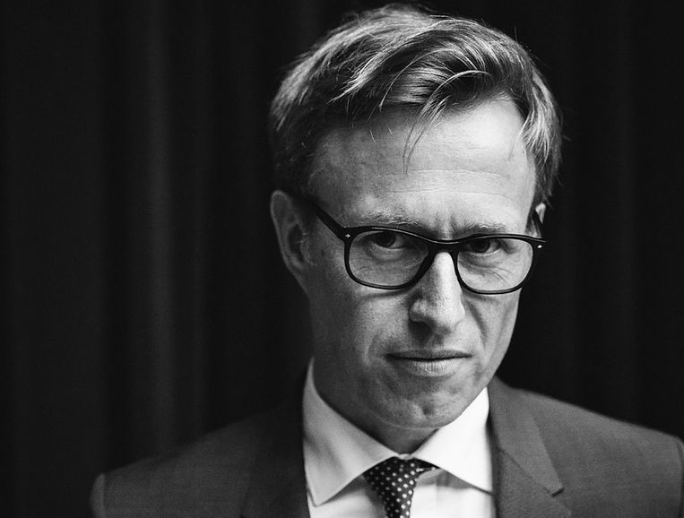 Peter Terrin levert opnieuw een puntgave roman af met een bijzonder ...