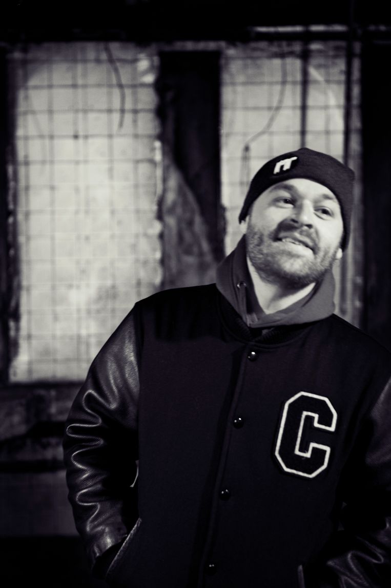 Nederlandse rappers Zo Moeilijk en Opgezwolle hebben grotere ...