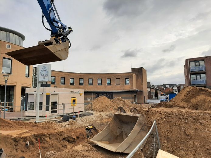 ‘Lelijk’ of niet, flappentap centrum Cuijk blijft waar hij nu staat ...