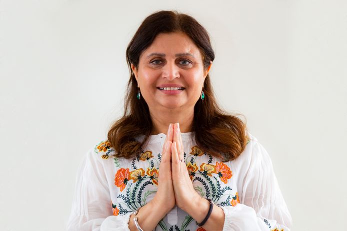 Yoga brengt Anju Gaur rust: ‘Eerste wat je doet op aarde is ademen en ...