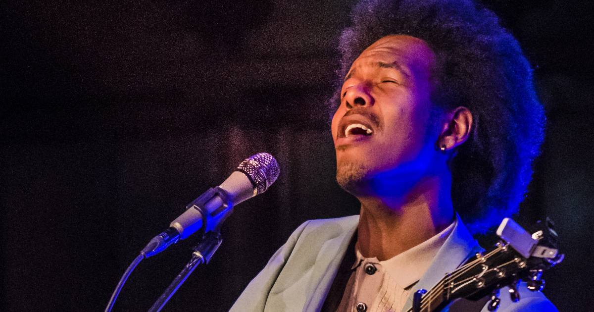 Jeangu Macrooy Uit Enschede Lijkt Songfestival ‘mooi Podium Enschede