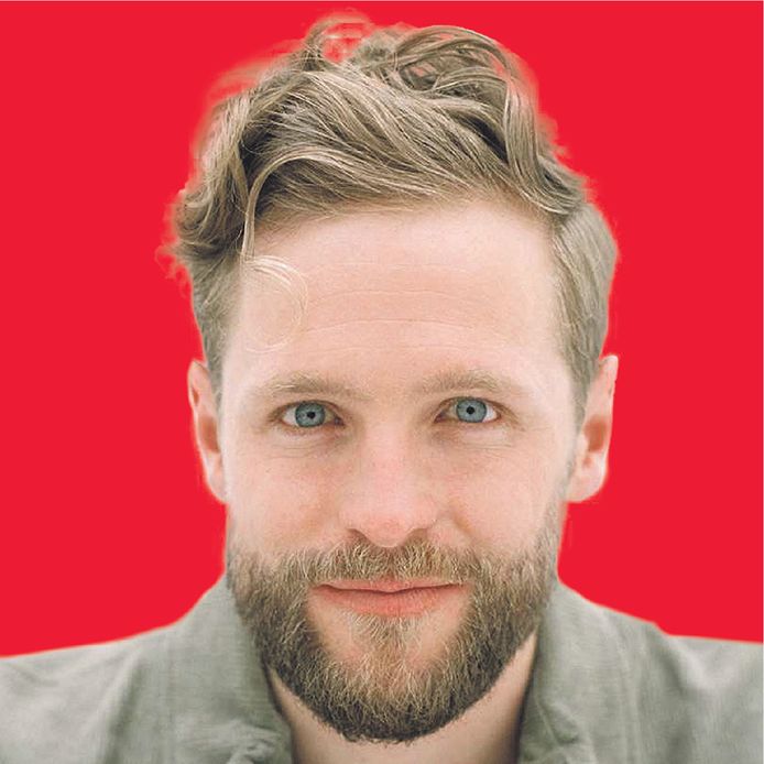 Vader van Laura H. en schrijver Thomas Rueb voor literaire middag in ...