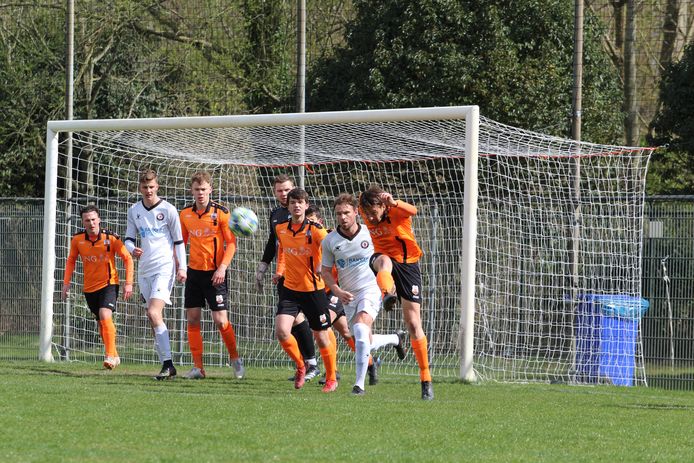 Zes keer is scheepsrecht voor hoofdrolspeler Remon de Vlieger en Terneuzense Boys ...