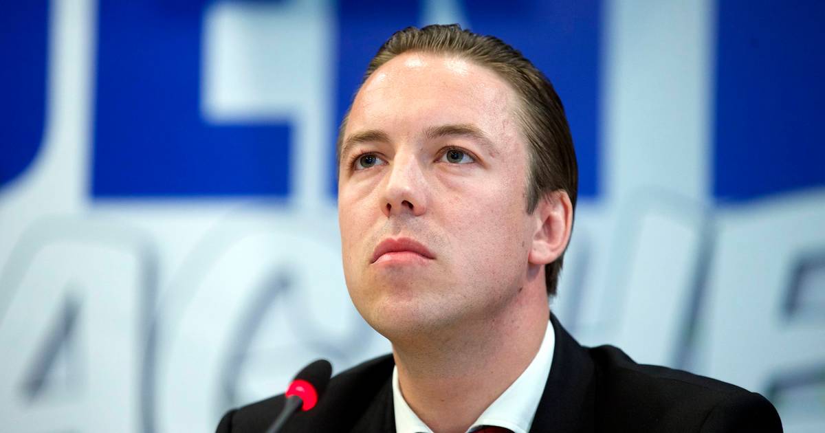 Vlaams Belang Edegem ontvangt Sam Van Rooy op lentedrink | Edegem | hln.be