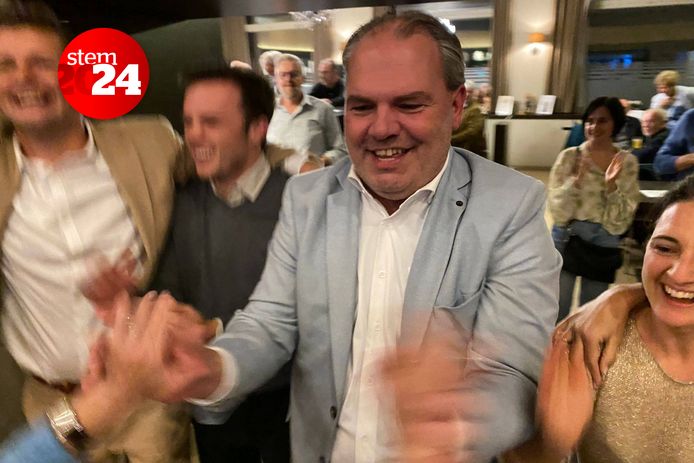 N-VA viert overwinning in Evergem, Joeri De Maertelaere is ...