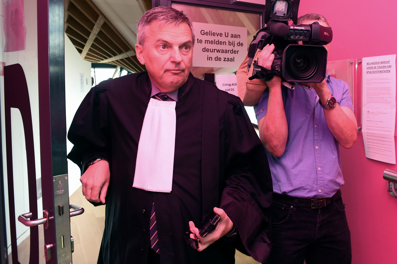 PORTRET. Wie is Alexandra Van Kelst, de voorzitster die de deuren sloot ...