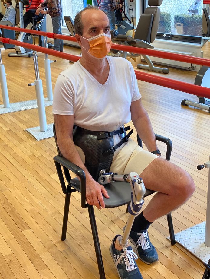 “Autodieven, geef me mijn been terug”: kankerpatiënt Stefan (58) is in ...