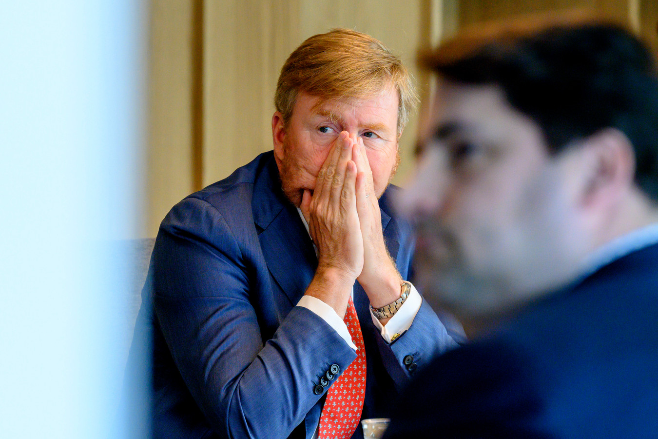 Hoe de zwakke plek van Willem-Alexander het koningshuis bedreigt | Foto ...