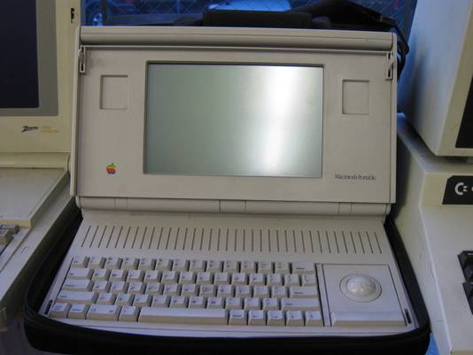 Apple bracht eerste Macintosh 30 jaar geleden uit | Apple | hln.be