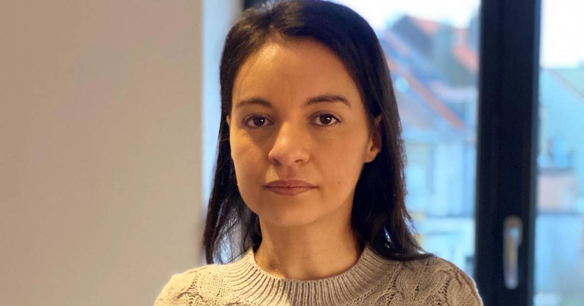 Sarah mag niet deelnemen aan ateliers omdat ze met voeten tekent ...