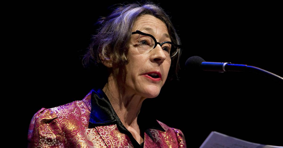 P.C. Hooft-prijs voor dichteres Anneke Brassinga | Cultuur | AD.nl P.C. Hooft-prijs voor dichteres Anneke Brassinga | Cultuur | AD.nl