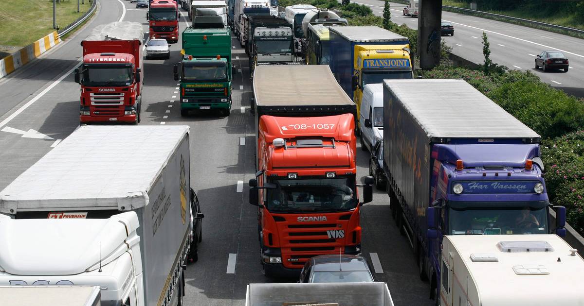 Bart Suy wordt eerste verkeersanker van VRT | Binnenland | hln.be Bart Suy wordt eerste verkeersanker van VRT | Binnenland | hln.be