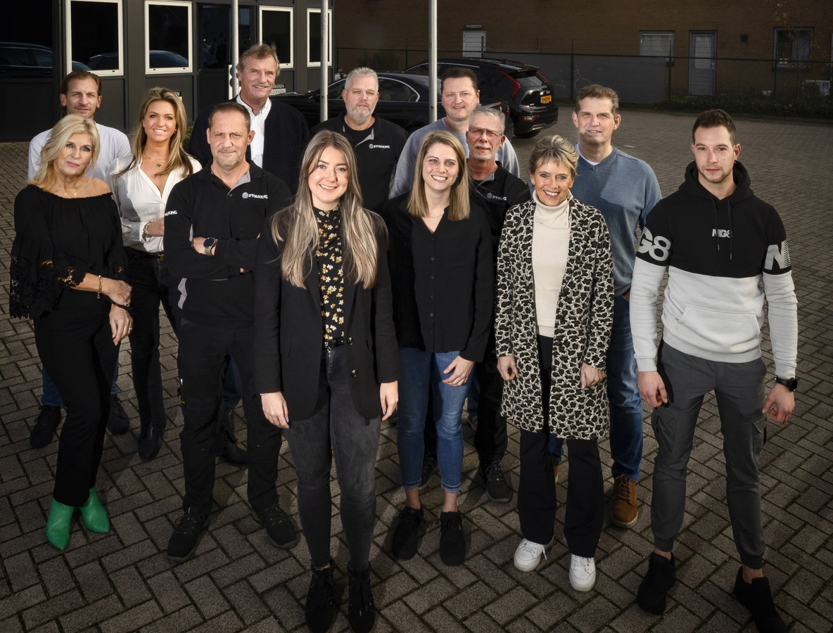 Letterlijk één grote familie: bij IP Parking in Deurne werken neven ...