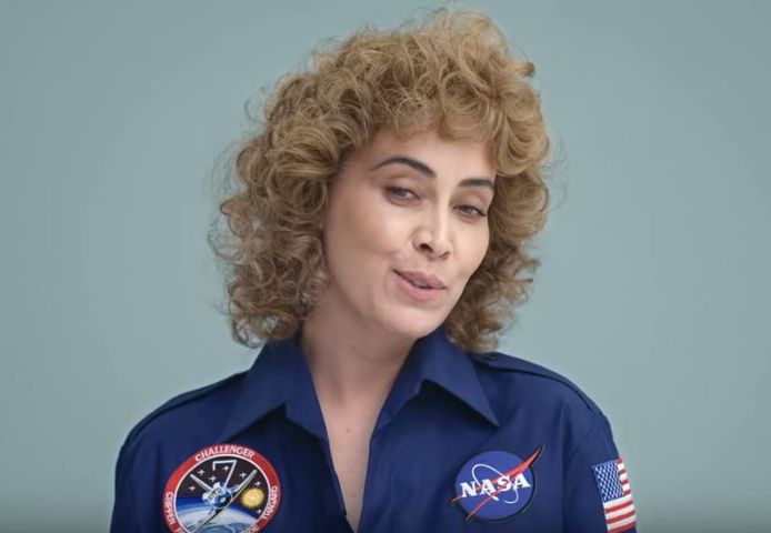 Anouk is 28 keer een andere vrouw in nieuwe videoclip | Show | AD.nl