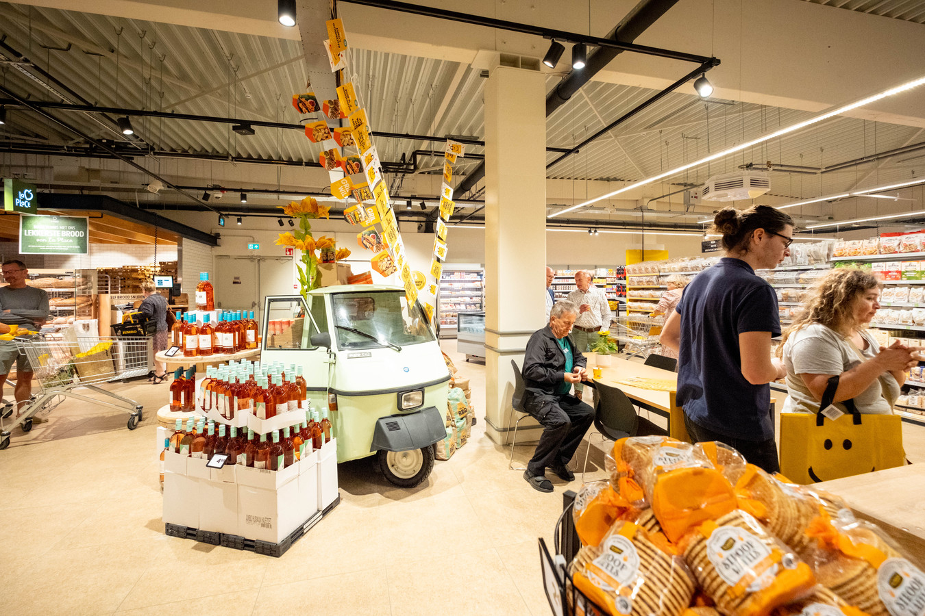 NET OPEN. Grootste Jumbo-supermarkt van Vlaanderen opent in Lier ...