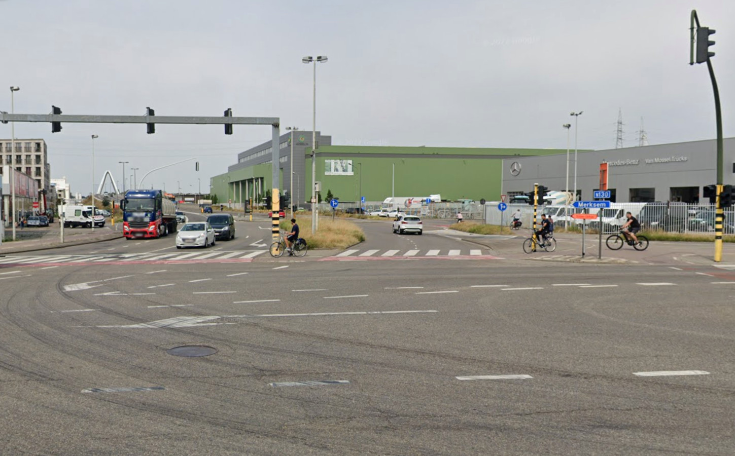 Eén van zwartste punten van Antwerpen wordt conflictvrij: heraanleg kruispunt Bisschoppenhoflaan ...