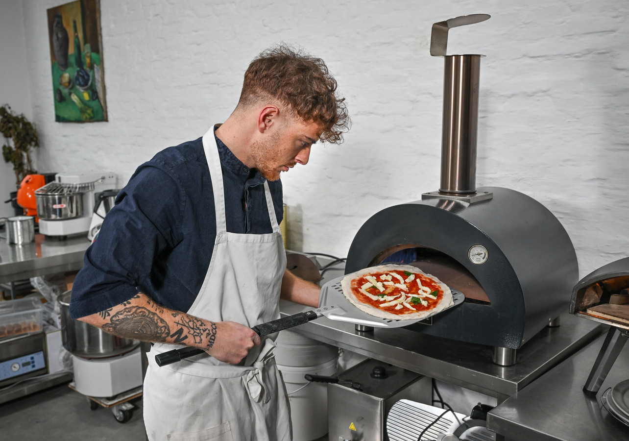Zo maak je in 8 stappen de perfecte Italiaanse pizza volgens chef Luca ...