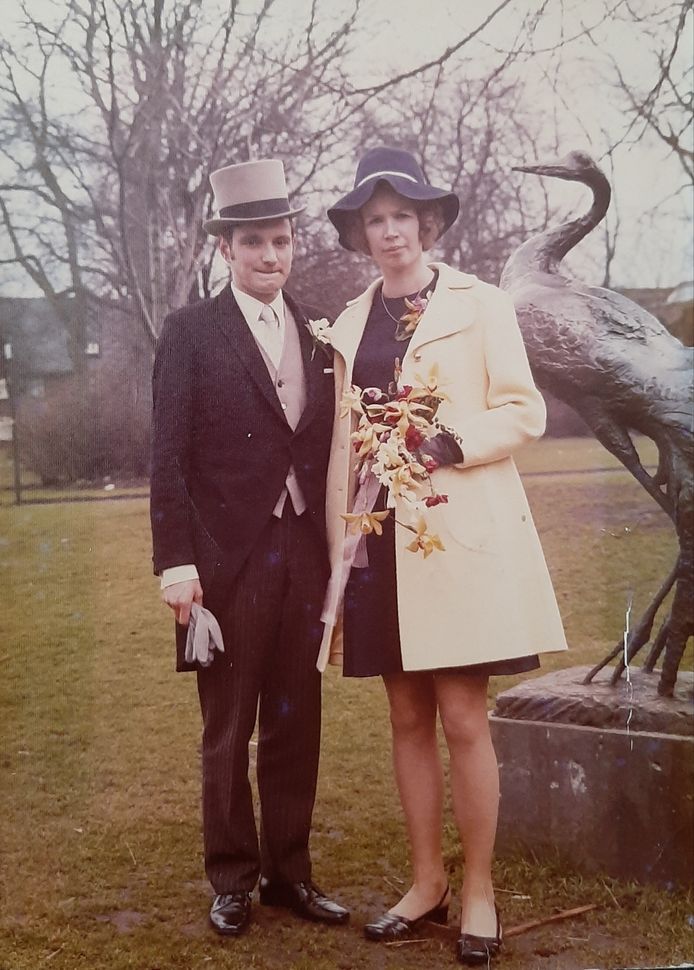 Ze lagen al bij elkaar in de box en zijn na vijftig jaar huwelijk nog ...