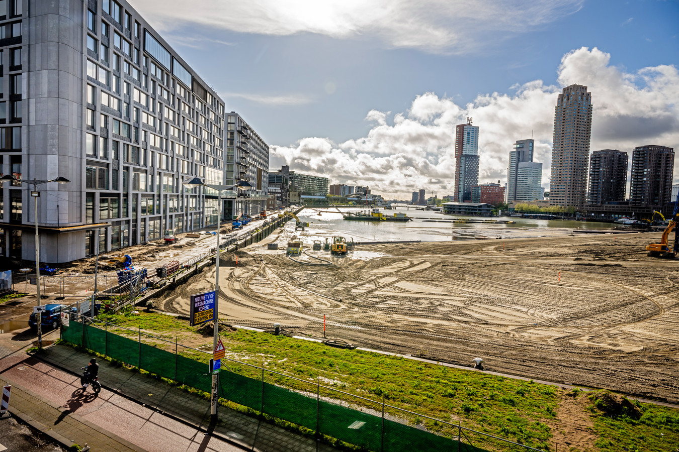 Nieuwe impuls voor Rotterdamse skyline: plannen voor drie reusachtige ...