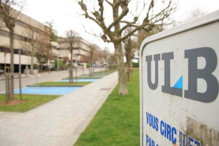 À l’ULB, des étudiants sont loin d’être “Charlie” | Foto | 7sur7.be