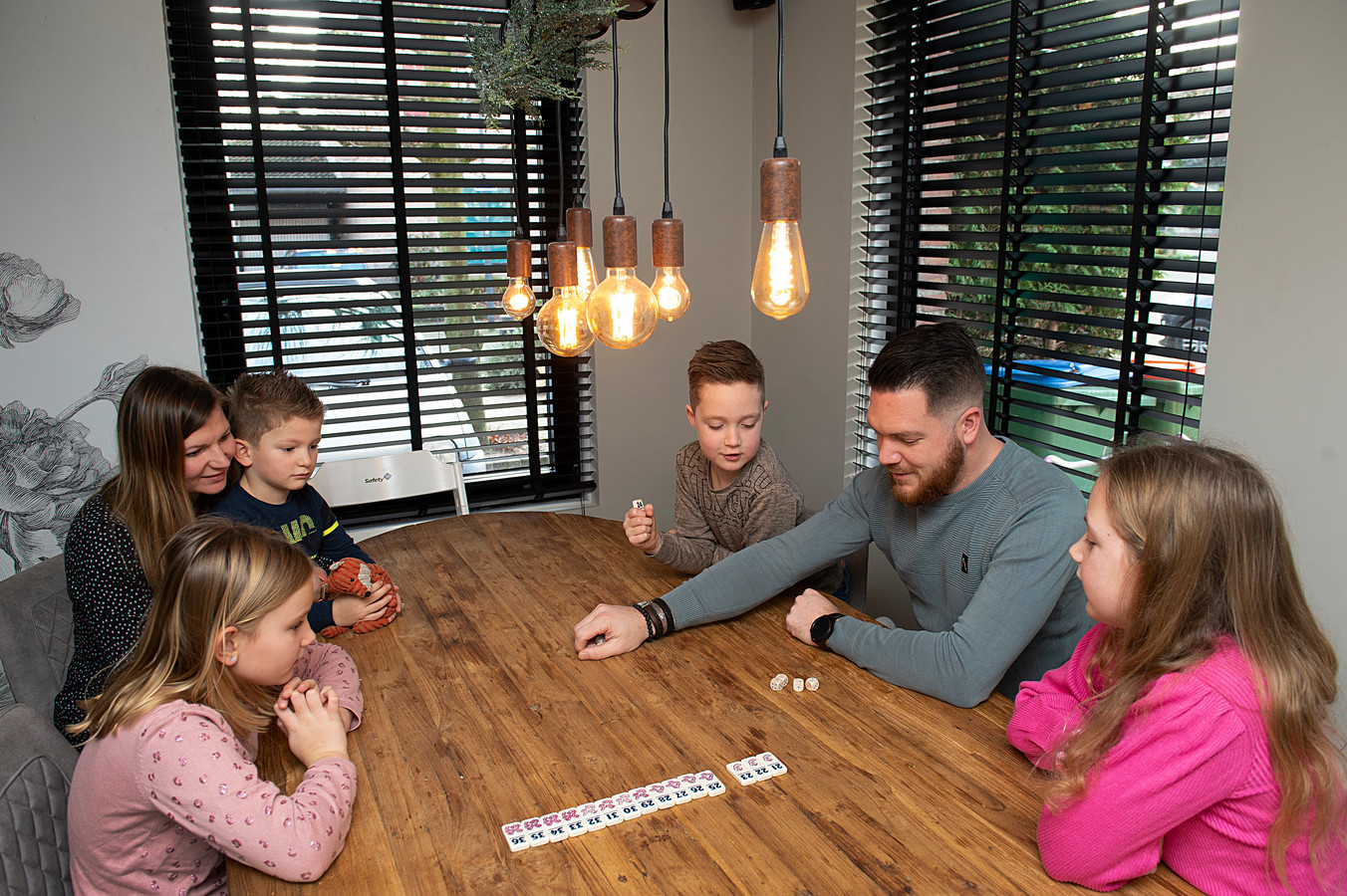 Zij verbouwden hun oude pand naar energieneutraal: ‘Ik lach me gek nu ...